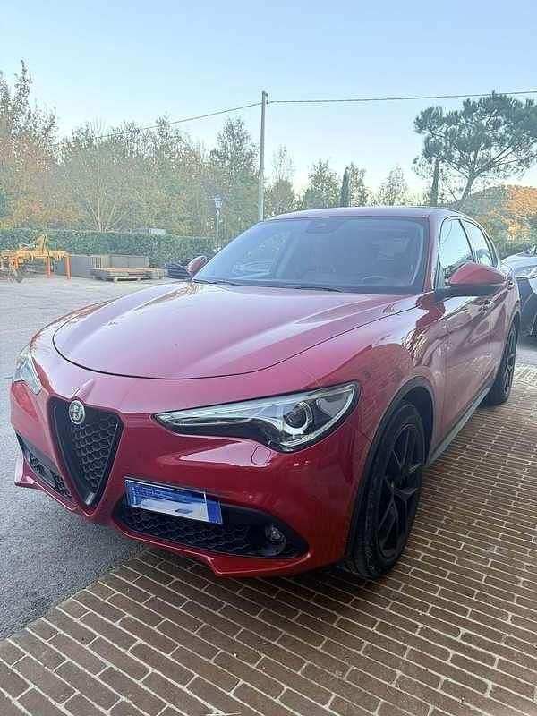 Usata 2021 Alfa Romeo Stelvio Sprint 190 CV SUV – 06131 Perugia ...