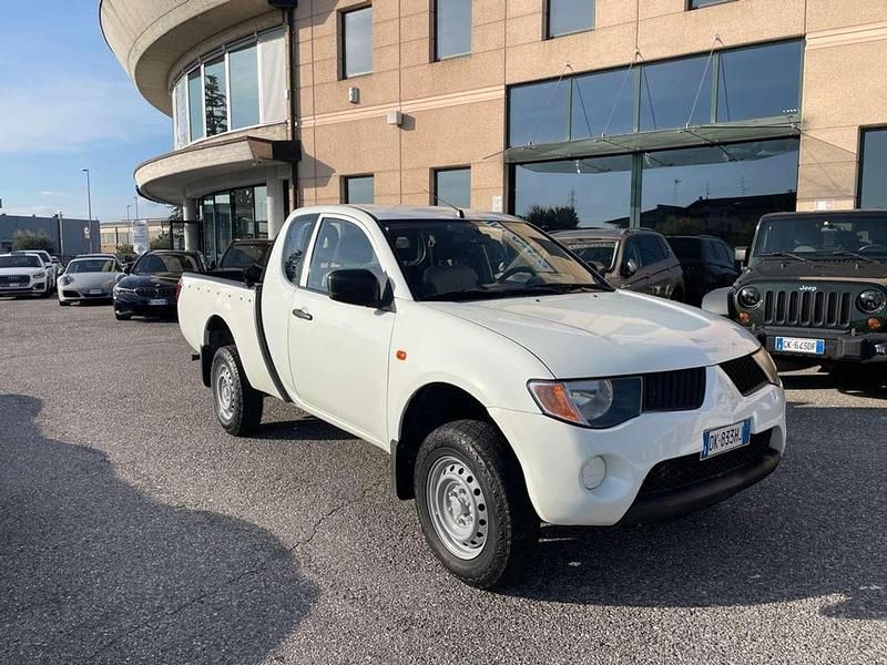 Usata 2007 Mitsubishi L200 Invite 136 CV Pick-up – 25064 Gussago ...