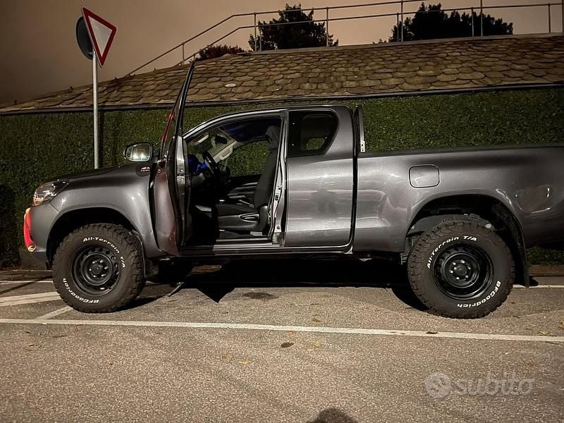 Usata 2019 Toyota HiLux 150 CV Pick-up – Lombardia (Privato) – 34.000 ...