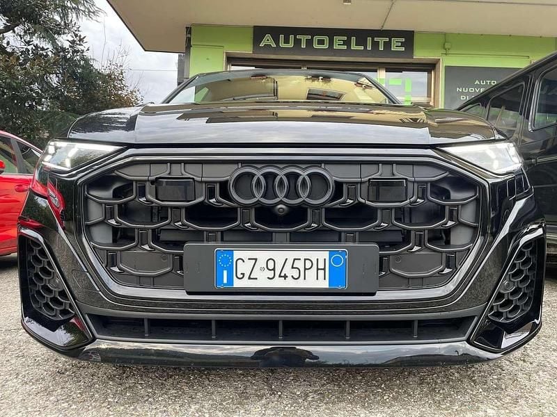 Usata 2024 Audi Q8 S-Line 286 CV SUV – Lombardia (Rivenditore) – 83.999 ...