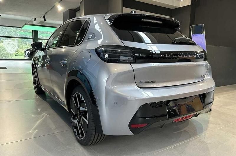 Nuova 2026 Peugeot e-208 GT 156 CV Due volumi – 23020 Montagna in ...