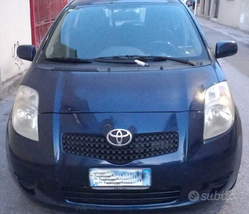 Usata 2007 Toyota Yaris 90 CV Tre volumi – Sardegna (Privato) – 2700 ...