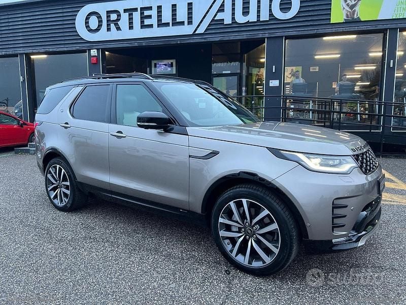 Usata 2021 Land Rover Discovery 5 SE 249 CV SUV – 37053 Cerea (VR ...