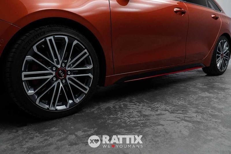 Usata 2020 Kia ProCeed 204 CV Station wagon – 23890 barzago ...