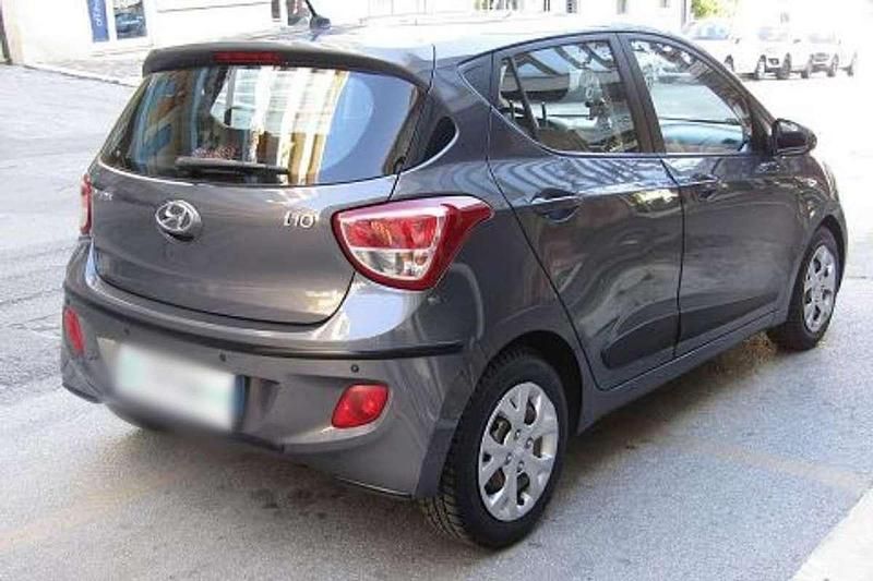 Usata 2015 Hyundai i10 67 CV Due volumi – 66034 lanciano (Privato ...