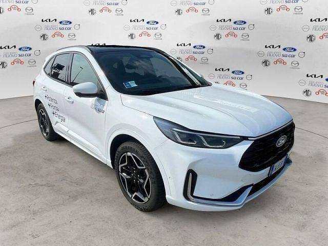 Usata 2025 Ford Kuga ST-Line X 243 CV SUV – 13030 CARESANABLOT ...