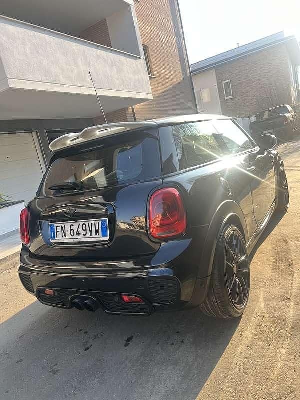 Usata 2016 Mini John Cooper Works Hype 231 CV Due volumi – 41012 carpi ...