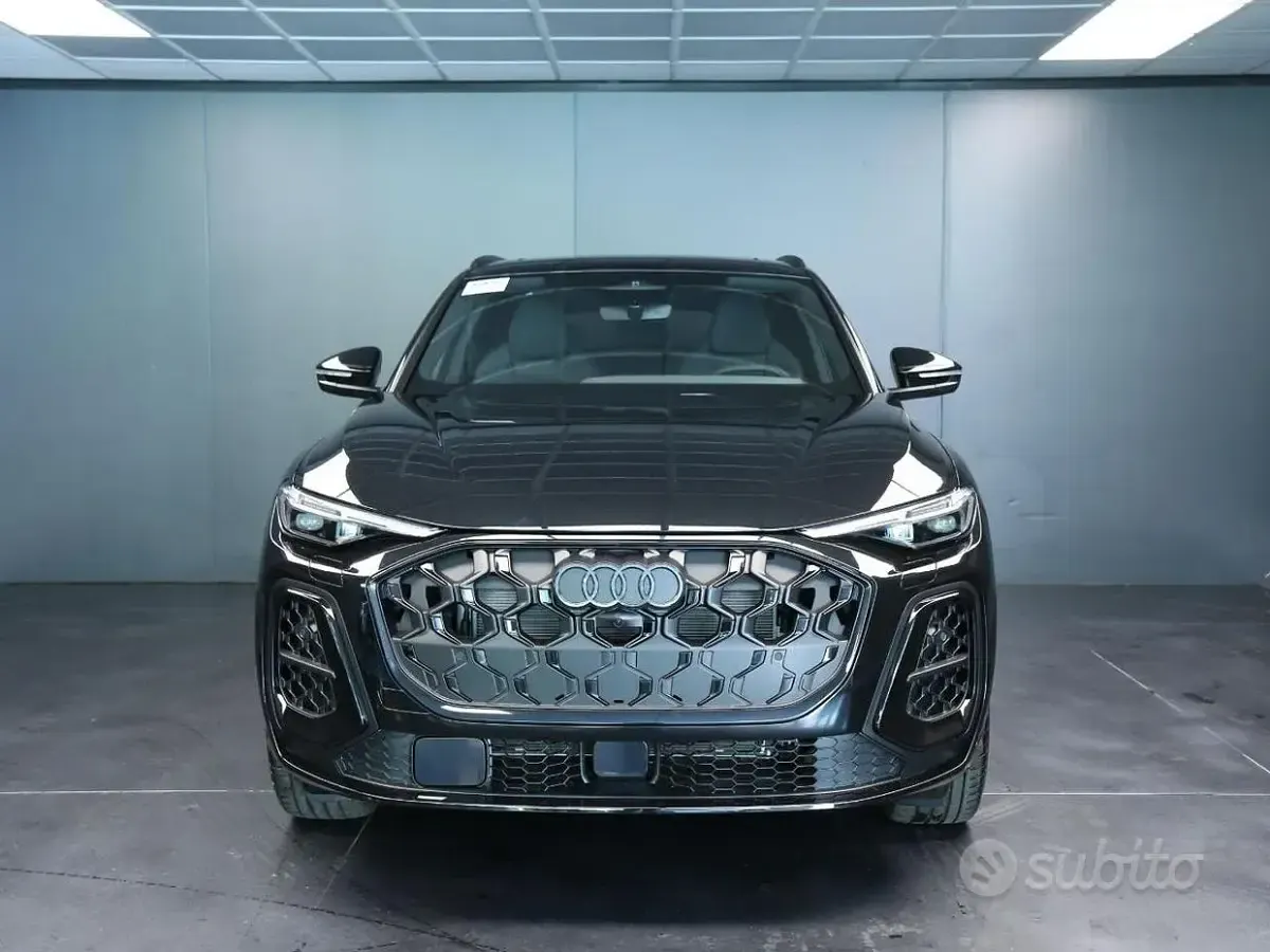 Nuova Audi Q5 S-Line 204 CV (2026) in Arsie' - 73.500 € | AutoUncle