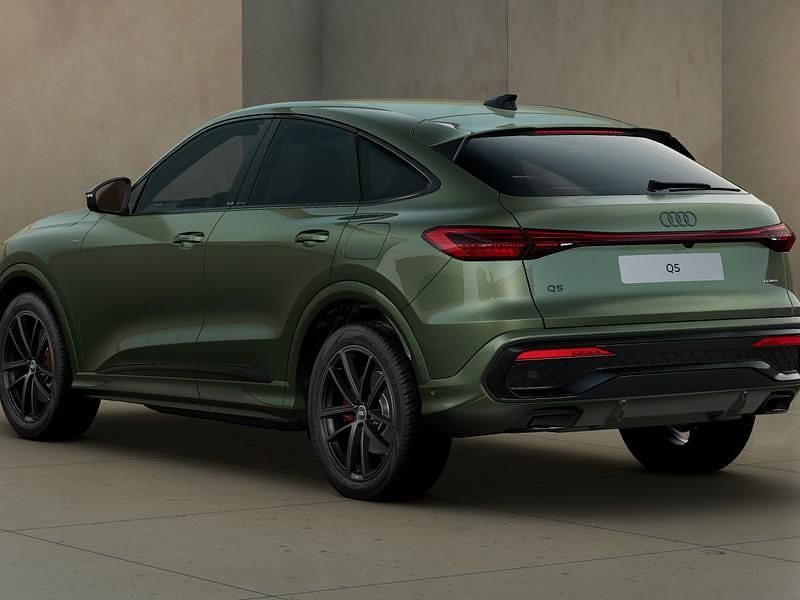 Nuova 2025 Audi Q5 Sportback S-Line 299 CV SUV – 24124 Bergamo ...