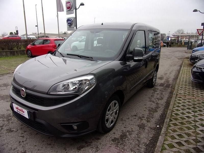 Usata 2015 Fiat Doblò 90 CV Monovolume – Emilia-Romagna (Rivenditore ...