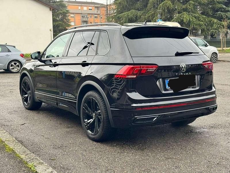 Usata 2022 VW Tiguan R-line 150 CV SUV – 25124 Brescia (Privato) – 27. ...