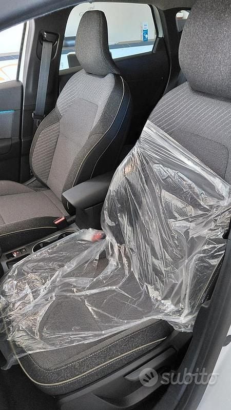 Nuova 2025 Renault Captur Techno 100 CV SUV – 80026 Casoria (NA) (Rivenditore) – 23.499 € (Buon ...