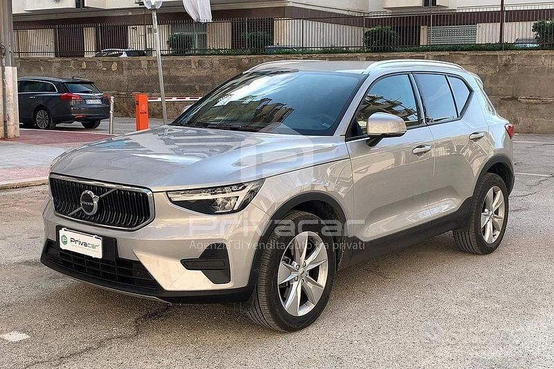 Usata 2025 Volvo XC40 Core 163 CV SUV – 76011 Bisceglie (BT ...