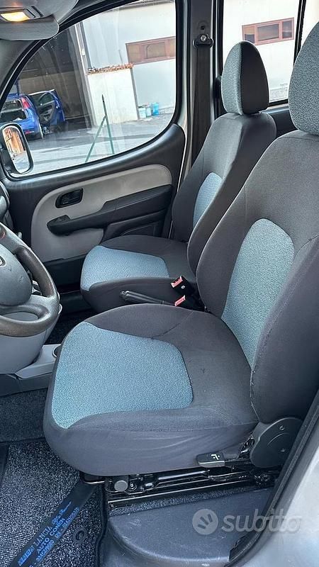 Usata 2007 Fiat Doblò Dynamic 105 CV Monovolume – Sicilia (Rivenditore ...