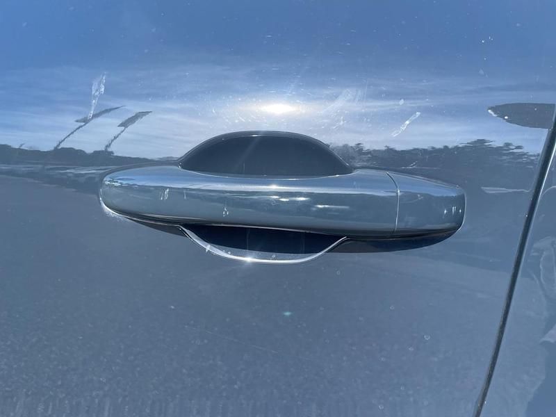 Usata 2023 Renault Captur Techno 145 CV SUV – 00166 roma (Rivenditore ...