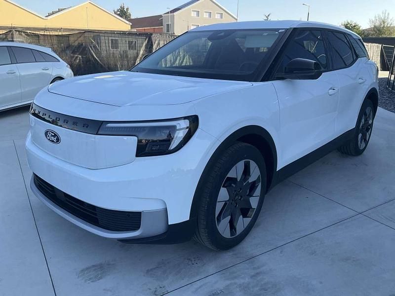 Nuova 2026 Ford Explorer Extended Range 120 CV SUV – 40066 Pieve Di ...