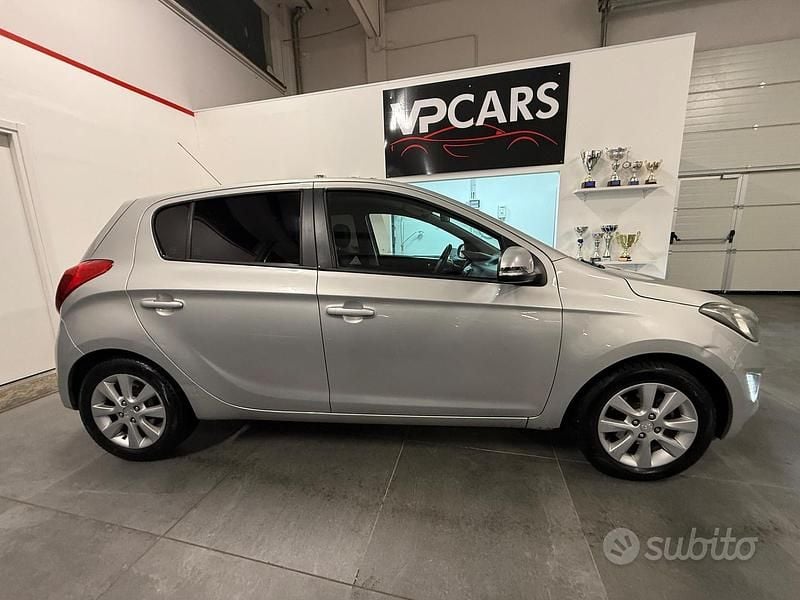 Usata 2014 Hyundai i20 Edition 85 CV Tre volumi – 42028 Poviglio (RE ...