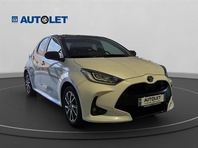 Usata 2023 Toyota Yaris Style 111 CV Tre volumi – 00000 NULL - - (GE ...
