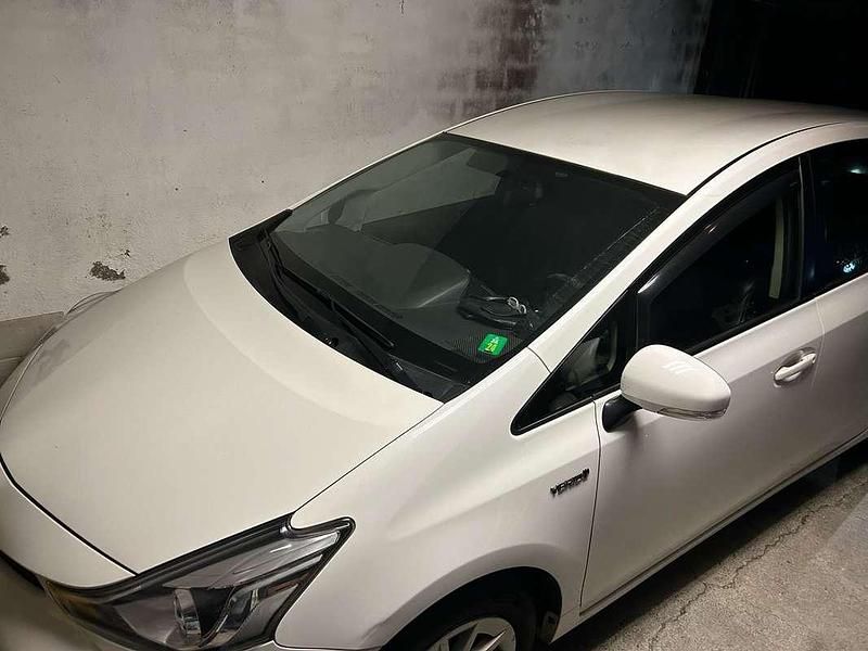 Usata 2016 Toyota Prius+ Active 99 CV Monovolume – 20026 Novate ...
