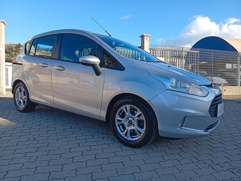 Usata 2013 Ford B-MAX Titanium 90 CV Monovolume – Sicilia (Rivenditore ...