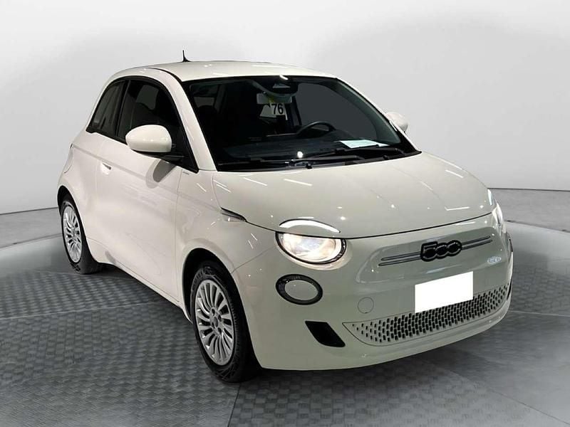 Usata 2021 Fiat 500e Action 58 CV Tre volumi – 56038 Ponsacco - Pisa ...