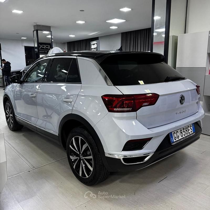 Usata 2021 VW T-Roc 110 CV SUV – 80145 NAPOLI (Rivenditore) – 20.700 ...