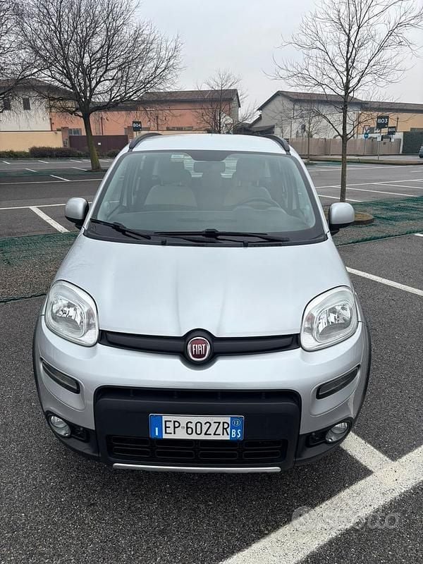 Usata 2013 Fiat Panda 4x4 Climbing 75 CV Due volumi – Lombardia ...
