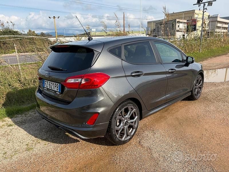 Usata 2019 Ford Fiesta ST-Line 86 CV Tre volumi – Sardegna (Rivenditore ...