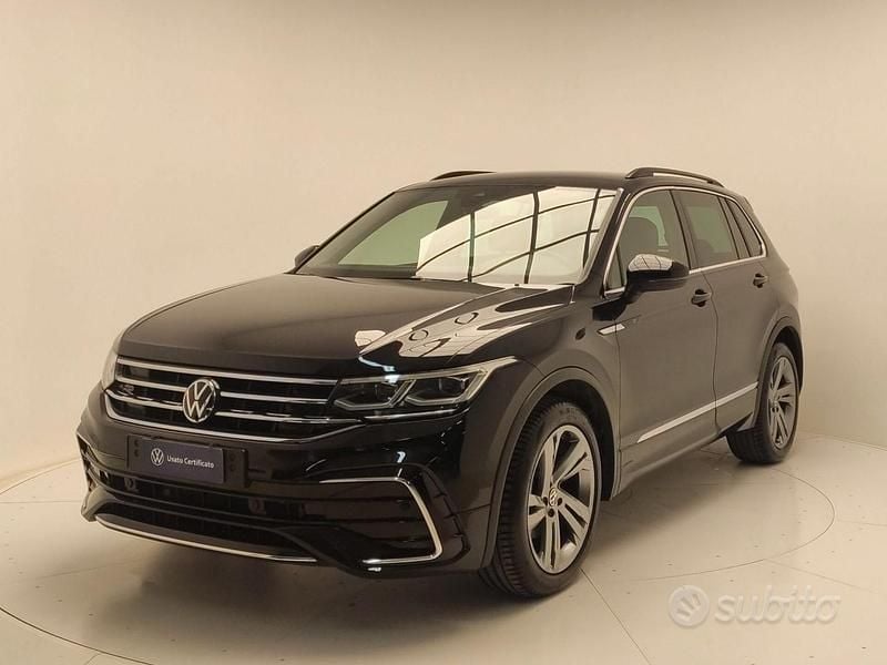 Usata 2022 VW Tiguan R-line 150 CV SUV – 82100 Benevento (BN ...