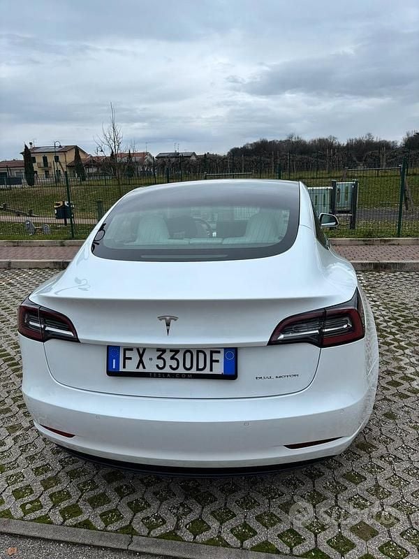 Usata 2019 Tesla Model 3 Long Range AWD 498 CV Tre volumi – Veneto ...