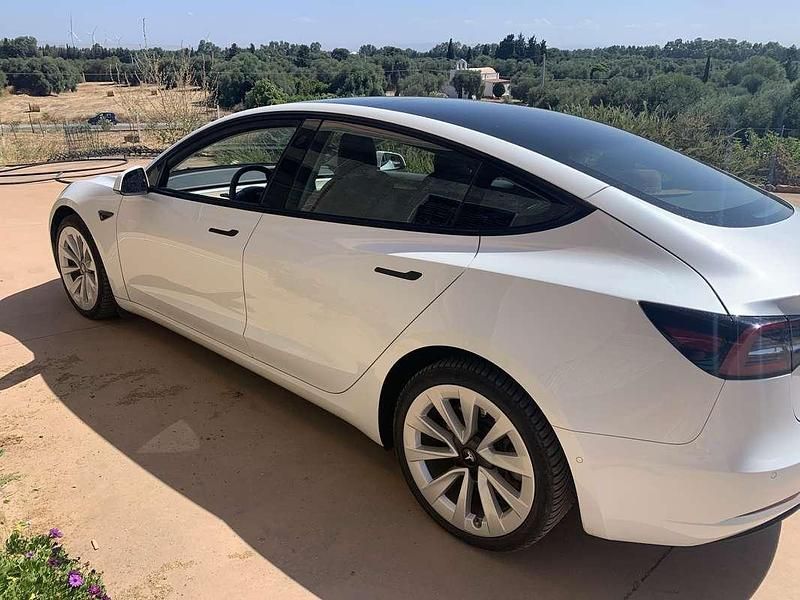 Usata 2022 Tesla Model 3 Standard Range 136 CV Tre volumi – 09039 ...