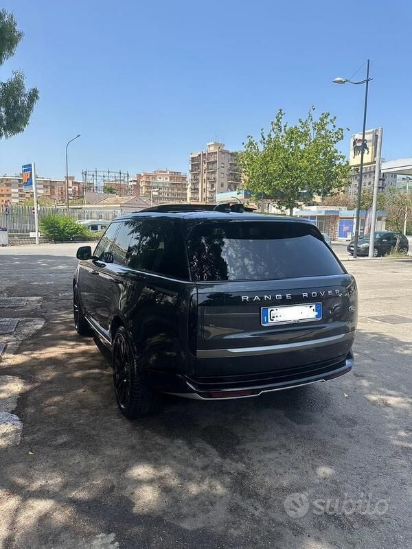 Usata 2023 Land Rover Range Rover Autobiography 300 CV SUV – Sicilia ...