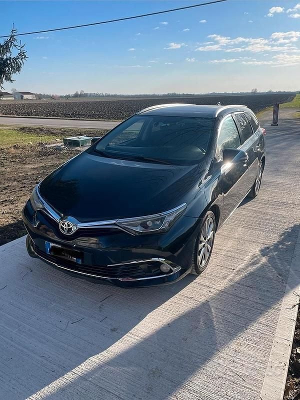 Usata 2016 Toyota Auris Lounge Station wagon – Veneto (Privato) – 6500 ...