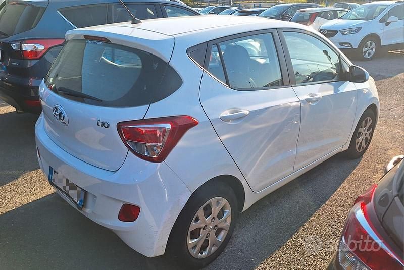 Usata 2015 Hyundai i10 66 CV Due volumi – Friuli-Venezia Giulia ...