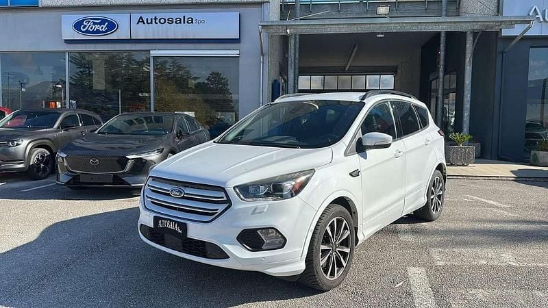 Usata 2019 Ford Kuga ST-Line 150 CV SUV – 84030 Atena Lucana - Salerno ...