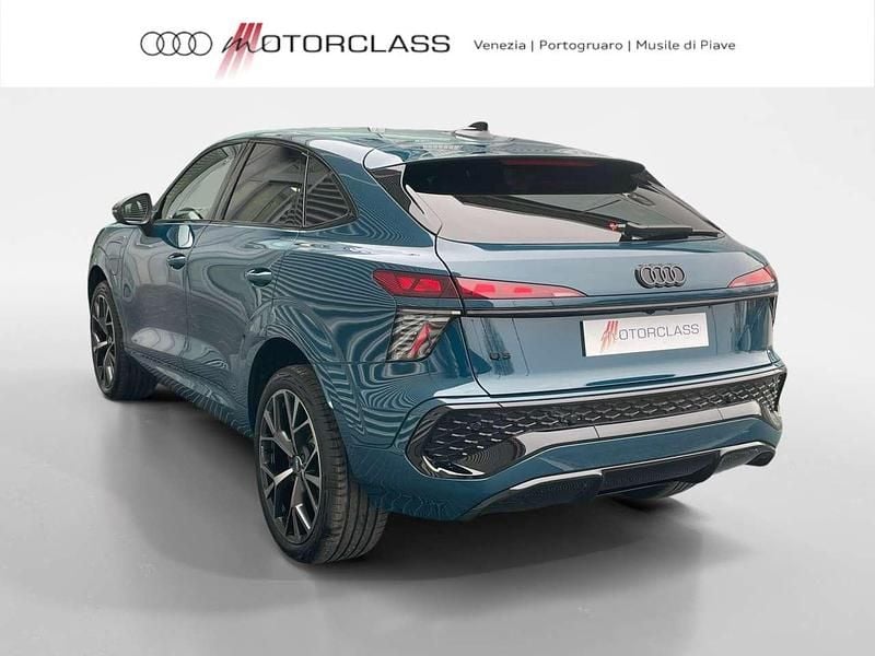 Nuova Audi Q3 Sportback S-Line 272 CV (2026) in venezia - 73.900 ...