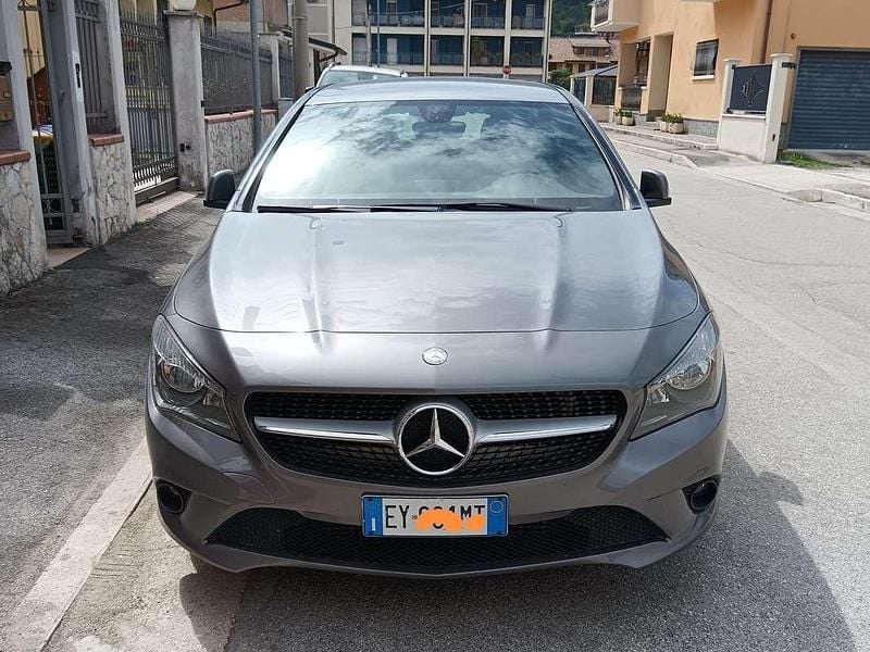 VENDUTO Usata 2015 Mercedes CLA200 136 CV Tre volumi – 67056 Luco dei ...