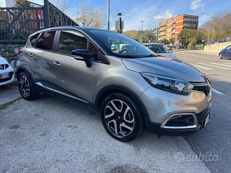 Usata 2015 Renault Captur 90 CV SUV – 83013 Mercogliano (AV ...