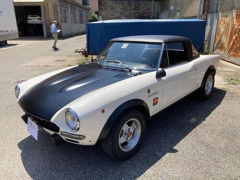 Usata 1975 Fiat 124 Spider Abarth 131 CV Cabrio – 10025 Pino Torinese ...