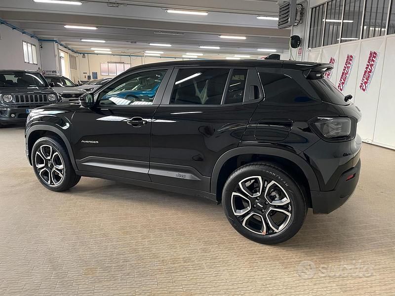 Nuova 2025 Jeep Avenger Summit 100 CV SUV – 30020 Quarto d'Altino (VE ...