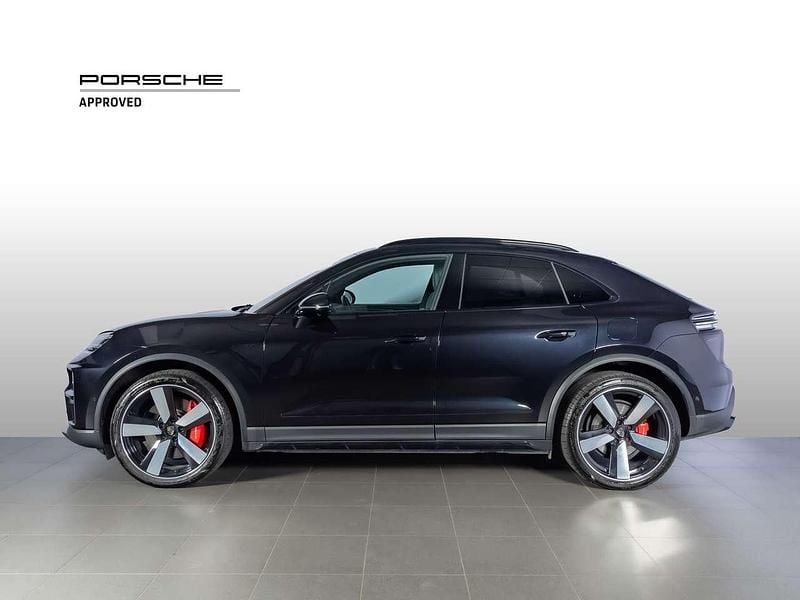 Usata 2024 Porsche Macan Turbo 639 CV SUV – 35127 Padova (Rivenditore ...