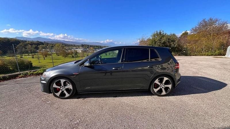 Usata 2016 VW Golf GTI 230 CV Tre volumi – 32020 Limana (Privato) – 19. ...
