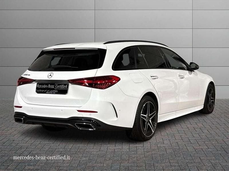 Usata 2024 Mercedes C300e AMG Line Premium Plus 197 CV Station wagon ...