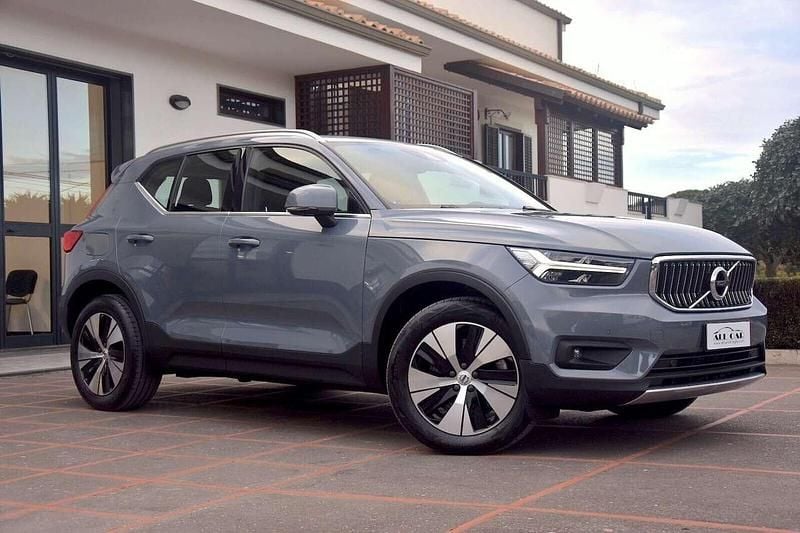 Usata 2022 Volvo XC40 Inscription 130 CV SUV – Sicilia (Rivenditore ...