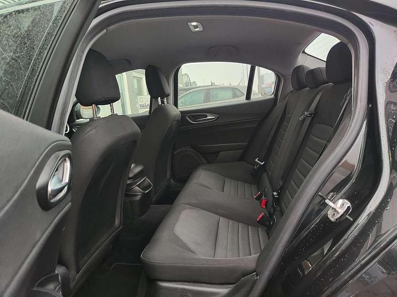 Usata 2016 Alfa Romeo Giulia 150 CV Tre volumi – 25034 Orzinuovi ...