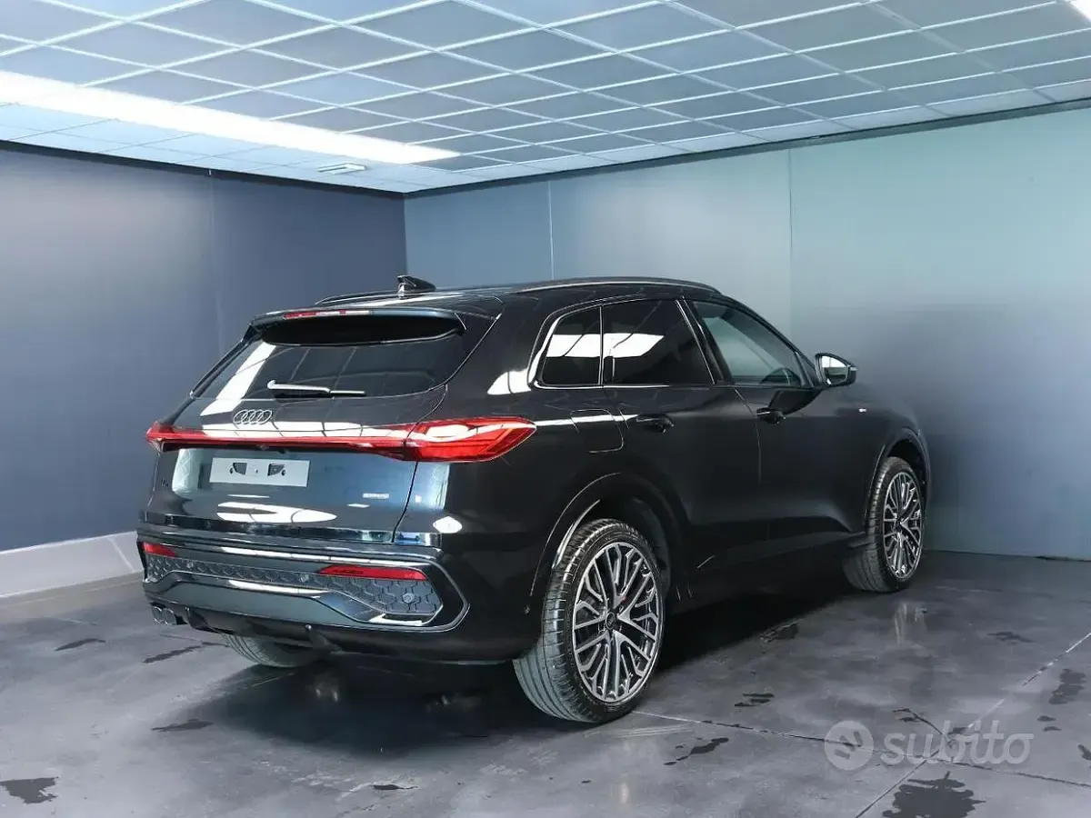 Nuova Audi Q5 S-Line 204 CV (2026) in Arsie' - 73.500 € | AutoUncle