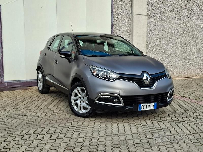 Usata 2016 Renault Captur 90 CV SUV – 27025 Gambolo' - Pavia - PV ...