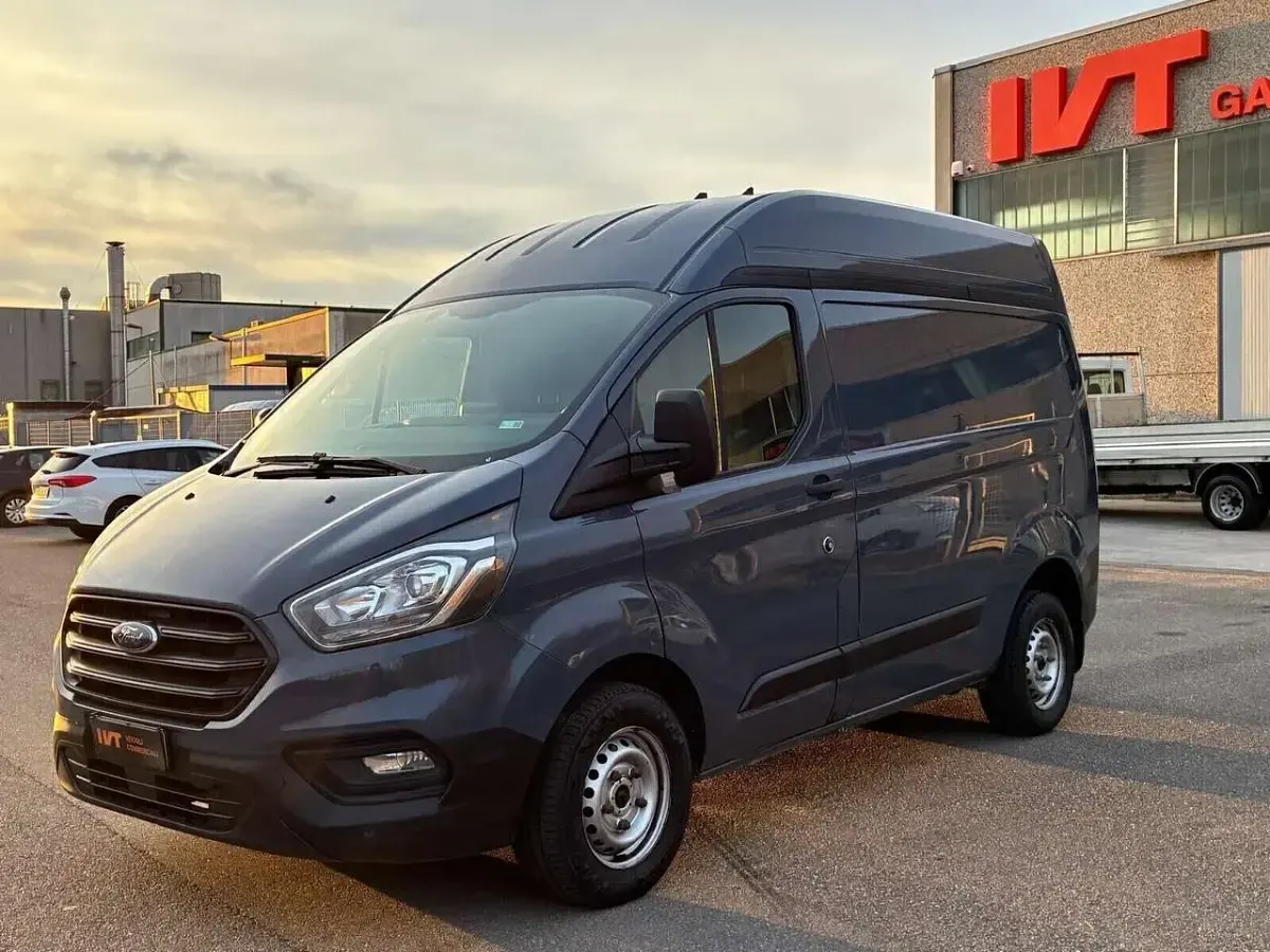 Usata Ford Transit Custom 131 CV (2020) in Saronno - Va - 14.700 ...