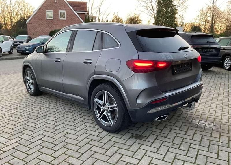 Usata 2024 Mercedes GLA200 Advanced Plus 150 CV SUV – 40066 Pieve Di ...