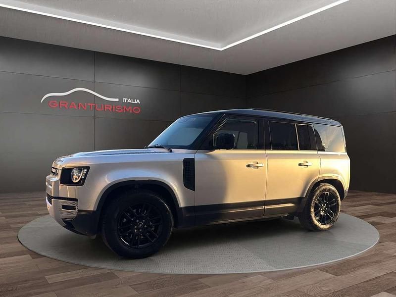 Usata 2024 Land Rover Defender SE 200 CV SUV – 25060 Cellatica ...